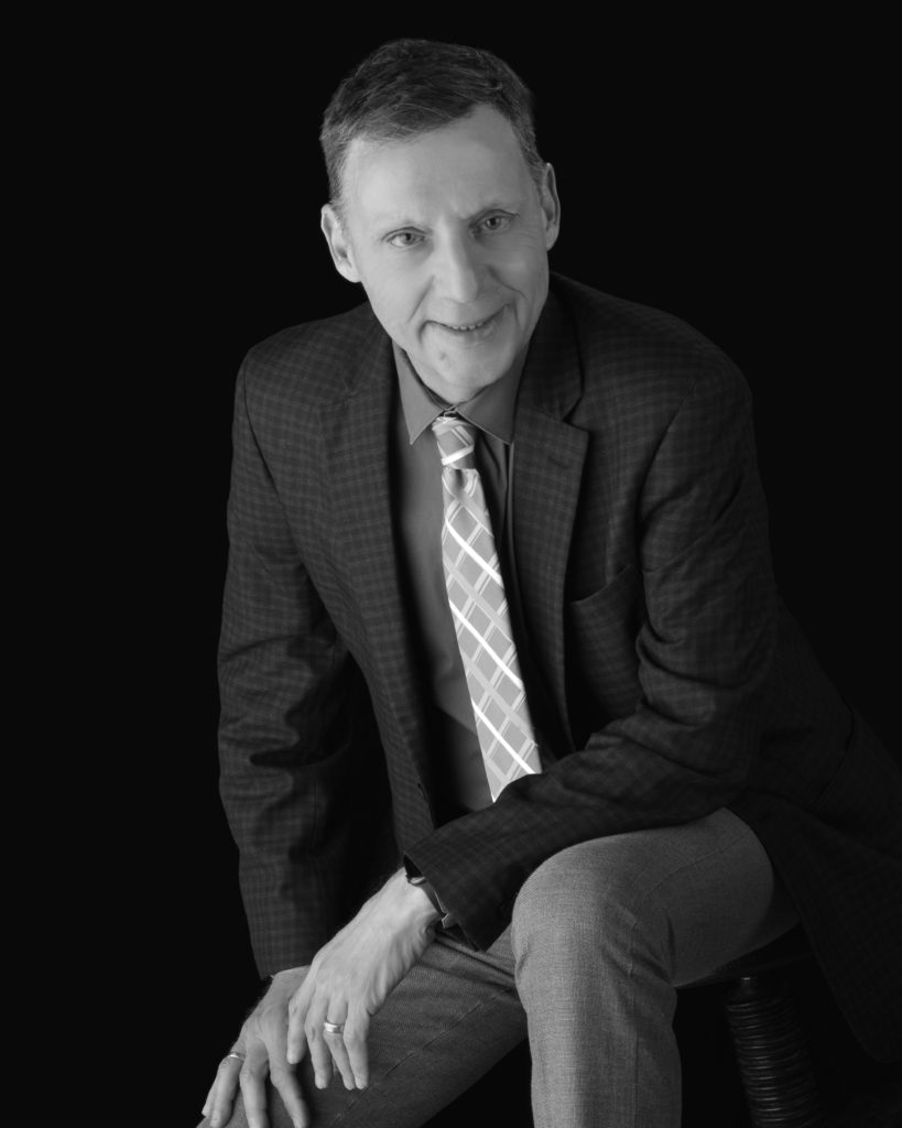 Bio/Headshots | Mark Schiff